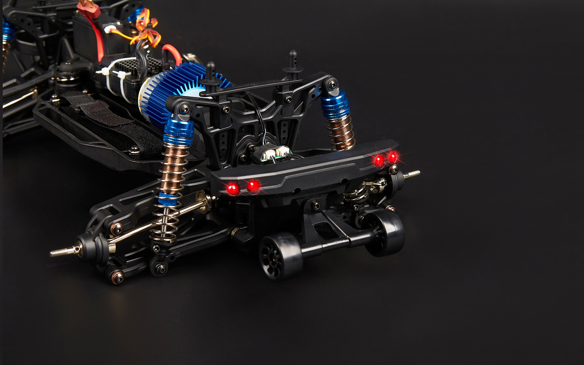 1:12 风龙越野大脚 – UDIRC│优迪智能科技有限公司